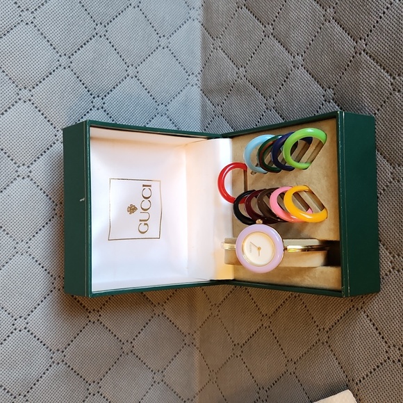 Gucci | Accessories | Gucci Quartz Vintage Interchangeable Watch ...